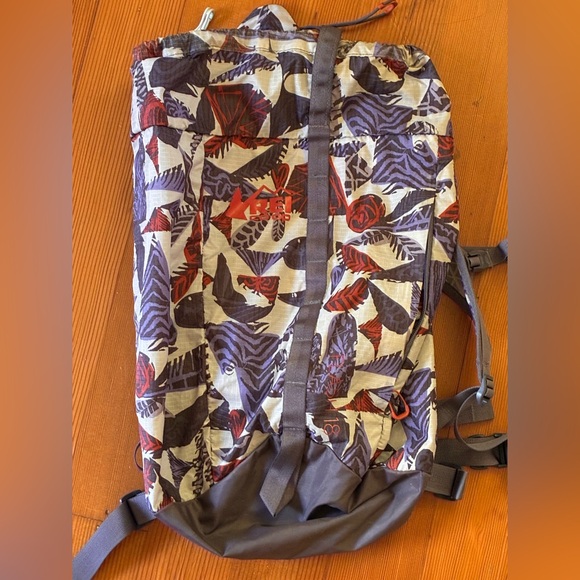REI | Bags | Rei Purple Light Weight Backpack Rei Coop Flash 8 Daypack ...